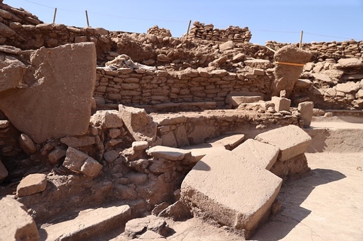 Amphitheater-like Structure Unearthed at Karahantepe - Archaeologs